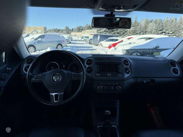 Brūns Volkswagen Tiguan 2015 Utena, ar dzinēja tilpumu 1.97 L un nobraukumu 159 tūkst. km par 10800 €, foto 9 vietnē AUTOMOTO.COM.LV