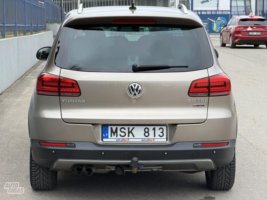 Brūns Volkswagen Tiguan 2015 Viļņa, ar dzinēja tilpumu 2.00 L un nobraukumu 225 tūkst. km par 12000 €, foto 4 vietnē AUTOMOTO.COM.LV