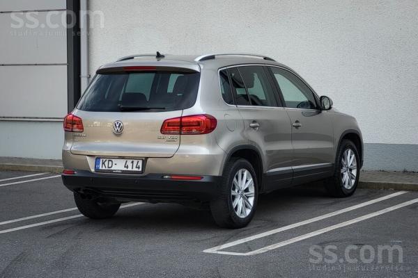 Brūns Volkswagen Tiguan 2015 Rīga, ar dzinēja tilpumu 2.00 L un nobraukumu 246 tūkst. km par 11500 €, foto 4 vietnē AUTOMOTO.COM.LV