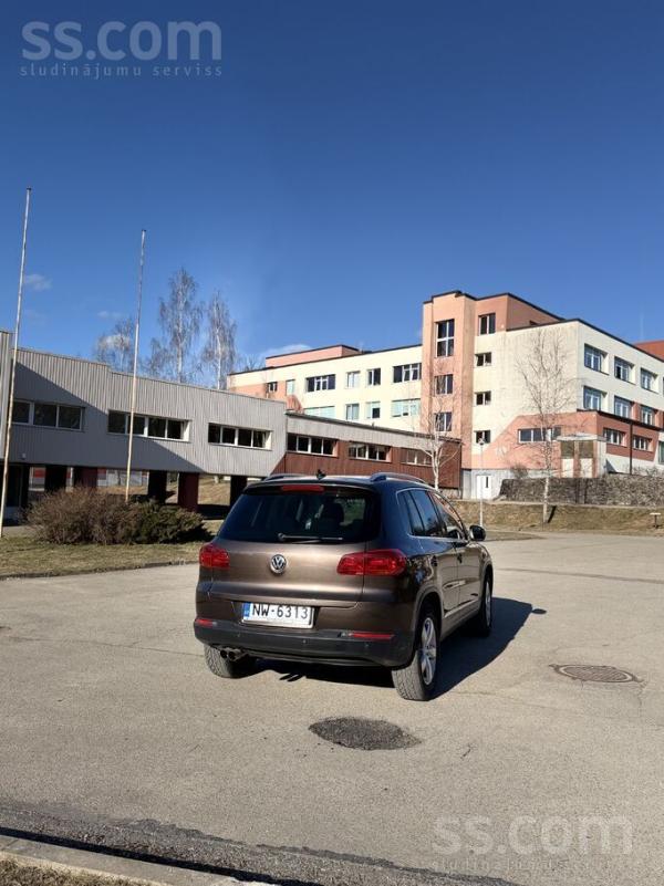 Brūns Volkswagen Tiguan 2015 Limbaži, ar dzinēja tilpumu 2.00 L un nobraukumu 174 tūkst. km par 10000 €, foto 4 vietnē AUTOMOTO.COM.LV