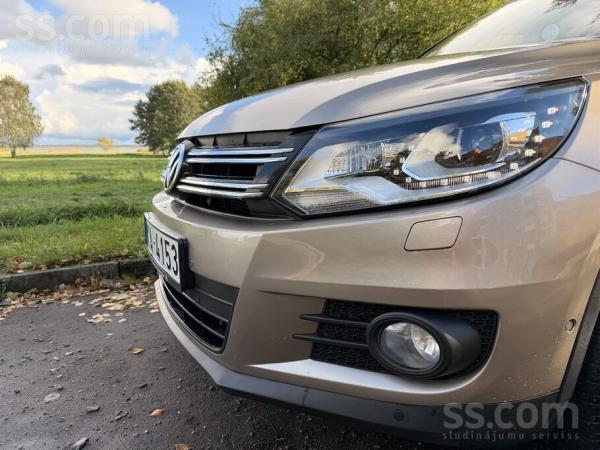 Volkswagen Tiguan 2015 in Liepaja on AUTOMOTO.COM.LV Brown Volkswagen Tiguan 2015 in Liepaja, with an engine capacity of 1.40 L and mileage of 85 thousand km for 11900 €, photo 8 on AUTOMOTO.COM.LV