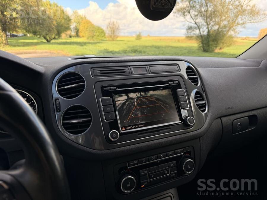 Brūns Volkswagen Tiguan 2015 Liepāja, ar dzinēja tilpumu 1.40 L un nobraukumu 85 tūkst. km par 11900 €, foto 23 vietnē AUTOMOTO.COM.LV
