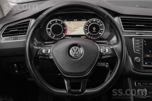 Brown Volkswagen Tiguan 2016 in Ogre, with an engine capacity of 2.00 L and mileage of 126 thousand km for 17700 €, photo 11 on AUTOMOTO.COM.LV