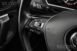 Brown Volkswagen Tiguan 2016 in Ogre, with an engine capacity of 2.00 L and mileage of 126 thousand km for 17700 €, photo 13 on AUTOMOTO.COM.LV