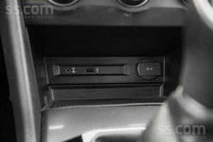 Brown Volkswagen Tiguan 2016 in Ogre, with an engine capacity of 2.00 L and mileage of 126 thousand km for 17700 €, photo 19 on AUTOMOTO.COM.LV