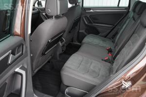 Brown Volkswagen Tiguan 2016 in Ogre, with an engine capacity of 2.00 L and mileage of 126 thousand km for 17700 €, photo 20 on AUTOMOTO.COM.LV