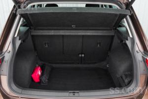 Brown Volkswagen Tiguan 2016 in Ogre, with an engine capacity of 2.00 L and mileage of 126 thousand km for 17700 €, photo 22 on AUTOMOTO.COM.LV