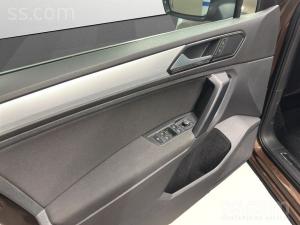 Brūns Volkswagen Tiguan 2016 Rīga, ar dzinēja tilpumu 2.00 L un nobraukumu 162 tūkst. km par 15990 €, foto 13 vietnē AUTOMOTO.COM.LV