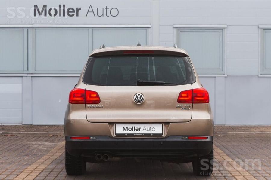 Brown Volkswagen Tiguan 2016 in Ventspils, with an engine capacity of 2.00 L and mileage of 268 thousand km for 6990 €, photo 5 on AUTOMOTO.COM.LV