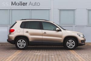 Brown Volkswagen Tiguan 2016 in Ventspils, with an engine capacity of 2.00 L and mileage of 268 thousand km for 6990 €, photo 7 on AUTOMOTO.COM.LV