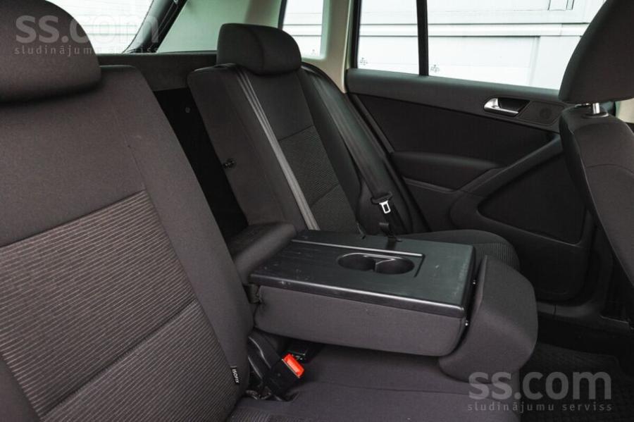 Brown Volkswagen Tiguan 2016 in Ventspils, with an engine capacity of 2.00 L and mileage of 268 thousand km for 6990 €, photo 32 on AUTOMOTO.COM.LV