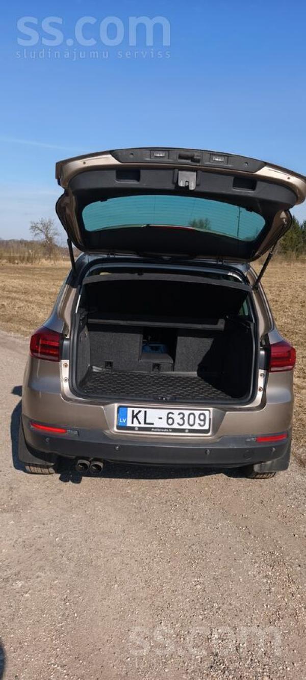 Brown Volkswagen Tiguan 2016 in Riga, with an engine capacity of 2.00 L and mileage of 167 thousand km for 10900 €, photo 8 on AUTOMOTO.COM.LV