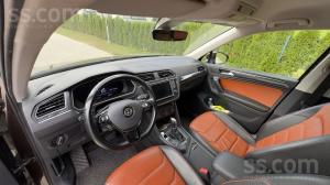 Brown Volkswagen Tiguan 2016 in Riga, with an engine capacity of 2.00 L and mileage of 136 thousand km for 17000 €, photo 4 on AUTOMOTO.COM.LV