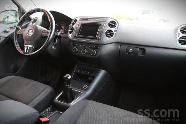 Brūns Volkswagen Tiguan 2016 Rīga, ar dzinēja tilpumu 2.00 L un nobraukumu 171 tūkst. km par 8995 €, foto 11 vietnē AUTOMOTO.COM.LV