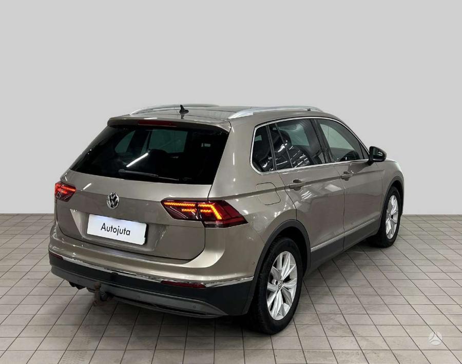 Brūns Volkswagen Tiguan 2017 Kauņa, ar dzinēja tilpumu 1.97 L un nobraukumu 208 tūkst. km par 16700 €, foto 4 vietnē AUTOMOTO.COM.LV