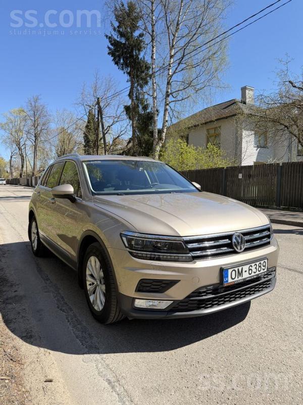 Brown Volkswagen Tiguan 2017 in Riga, with an engine capacity of 2.00 L and mileage of 66 thousand km for 17800 €, photo 1 on AUTOMOTO.COM.LV