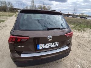 Brown Volkswagen Tiguan 2017 in Riga, with an engine capacity of 2.00 L and mileage of 0 thousand km for 12400 €, photo 4 on AUTOMOTO.COM.LV