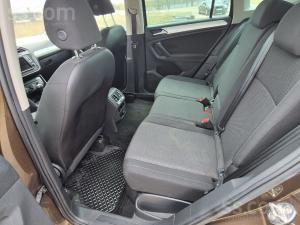 Brown Volkswagen Tiguan 2017 in Riga, with an engine capacity of 2.00 L and mileage of 0 thousand km for 12400 €, photo 5 on AUTOMOTO.COM.LV