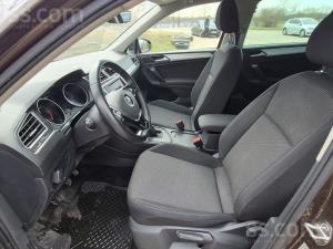 Brown Volkswagen Tiguan 2017 in Riga, with an engine capacity of 2.00 L and mileage of 0 thousand km for 12400 €, photo 6 on AUTOMOTO.COM.LV