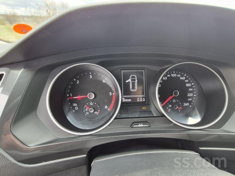 Brown Volkswagen Tiguan 2017 in Riga, with an engine capacity of 2.00 L and mileage of 0 thousand km for 12400 €, photo 8 on AUTOMOTO.COM.LV