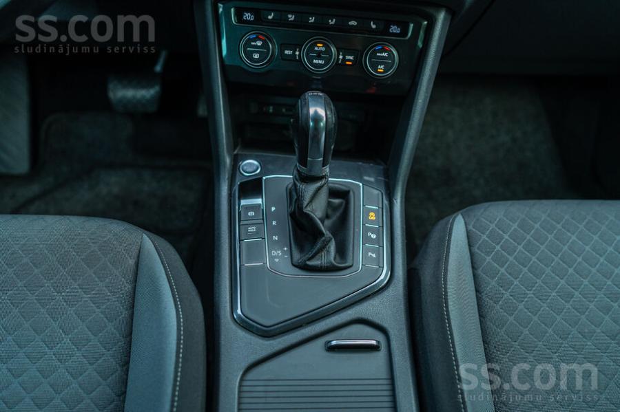 Brūns Volkswagen Tiguan 2017 Rīga, ar dzinēja tilpumu 1.40 L un nobraukumu 187 tūkst. km par 13900 €, foto 25 vietnē AUTOMOTO.COM.LV