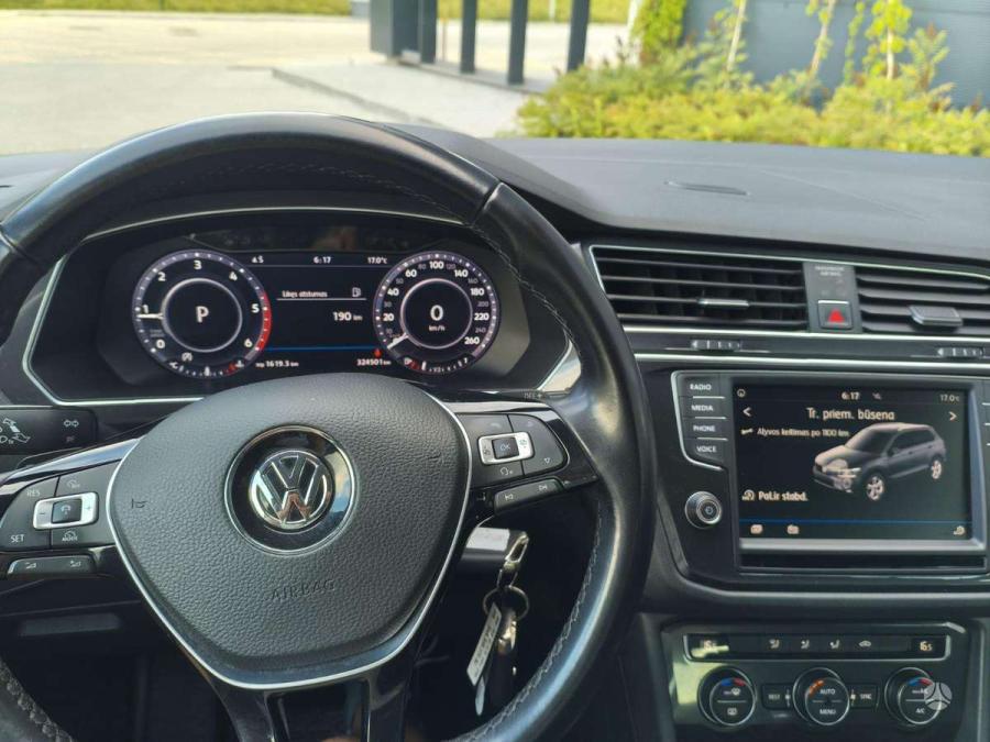 Brown Volkswagen Tiguan 2017 in Vilnius, with an engine capacity of 1.97 L and mileage of 324 thousand km for 12490 €, photo 11 on AUTOMOTO.COM.LV