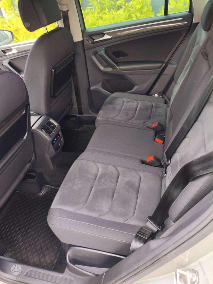Brown Volkswagen Tiguan 2017 in Vilnius, with an engine capacity of 1.97 L and mileage of 324 thousand km for 12490 €, photo 13 on AUTOMOTO.COM.LV