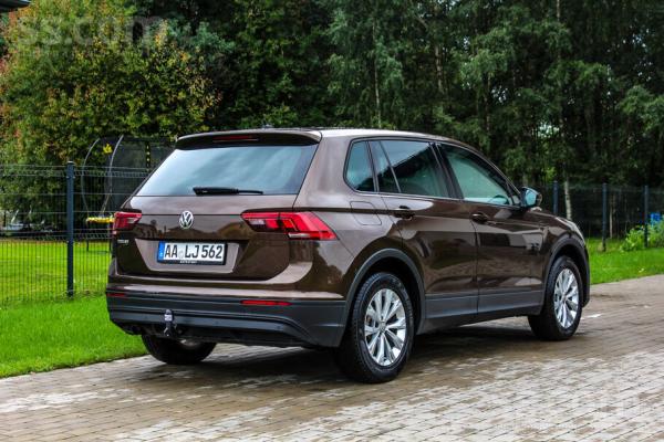 Volkswagen Tiguan 2017 Jelgava vietnē Brūns Volkswagen Tiguan 2017 Jelgava, ar dzinēja tilpumu 1.40 L un nobraukumu 199 tūkst. km par 12996 €, foto 3 vietnē AUTOMOTO.COM.LV