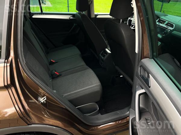 Volkswagen Tiguan 2017 Jelgava vietnē Brūns Volkswagen Tiguan 2017 Jelgava, ar dzinēja tilpumu 1.40 L un nobraukumu 199 tūkst. km par 12996 €, foto 4 vietnē AUTOMOTO.COM.LV