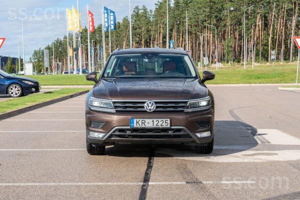 Brūns Volkswagen Tiguan 2017 Rīga, ar dzinēja tilpumu 2.00 L un nobraukumu 197 tūkst. km par 15950 €, foto 3 vietnē AUTOMOTO.COM.LV