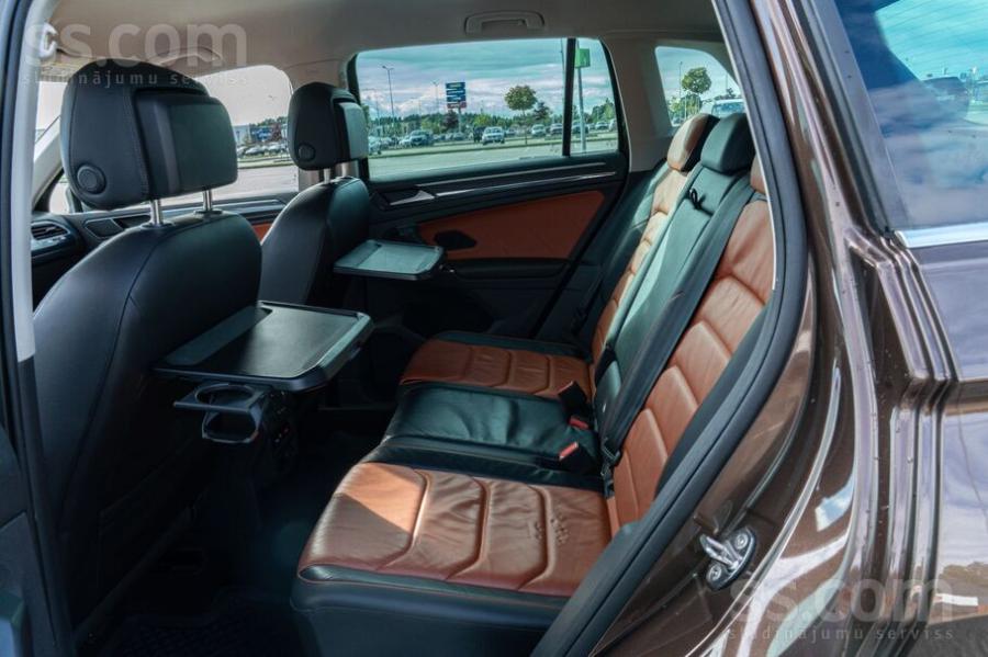 Brown Volkswagen Tiguan 2017 in Riga, with an engine capacity of 2.00 L and mileage of 197 thousand km for 15950 €, photo 13 on AUTOMOTO.COM.LV