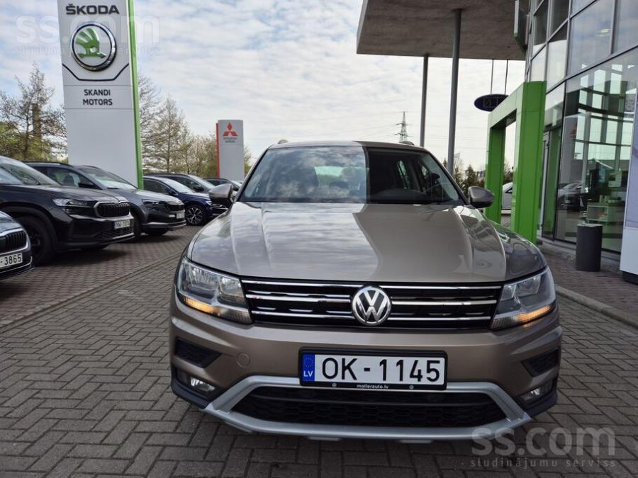 Brūns Volkswagen Tiguan 2018 Liepāja, ar dzinēja tilpumu 2.00 L un nobraukumu 113 tūkst. km par 15750 €, foto 3 vietnē AUTOMOTO.COM.LV