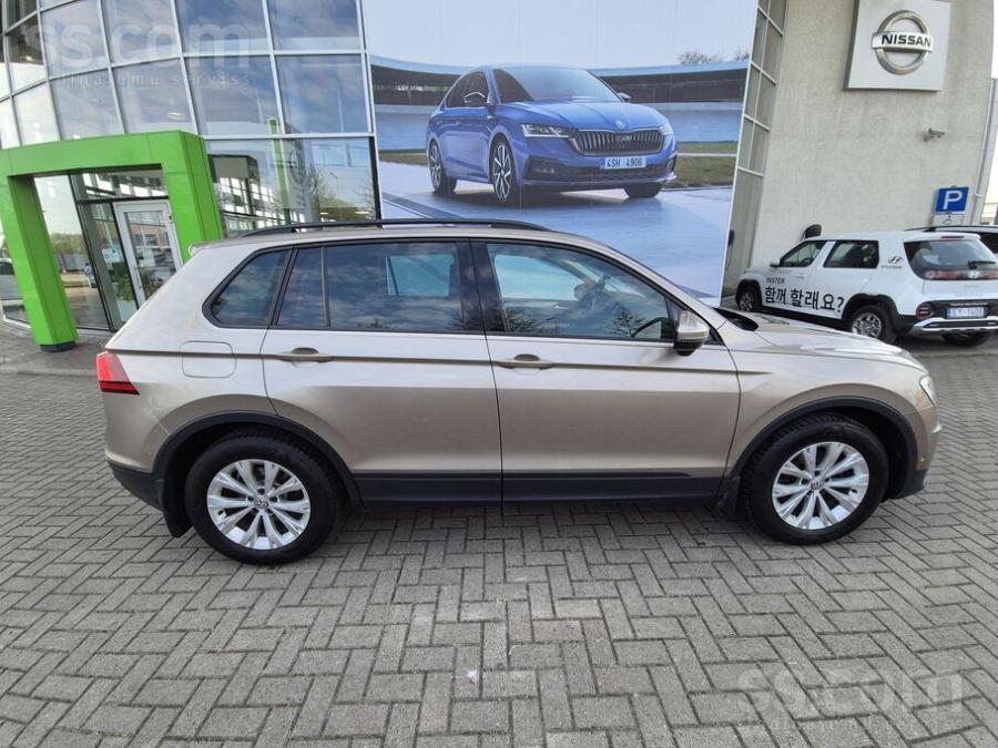 Brūns Volkswagen Tiguan 2018 Liepāja, ar dzinēja tilpumu 2.00 L un nobraukumu 113 tūkst. km par 15750 €, foto 5 vietnē AUTOMOTO.COM.LV