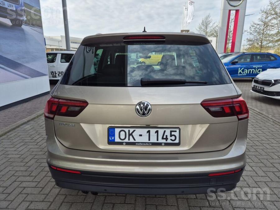Brūns Volkswagen Tiguan 2018 Liepāja, ar dzinēja tilpumu 2.00 L un nobraukumu 113 tūkst. km par 15750 €, foto 7 vietnē AUTOMOTO.COM.LV