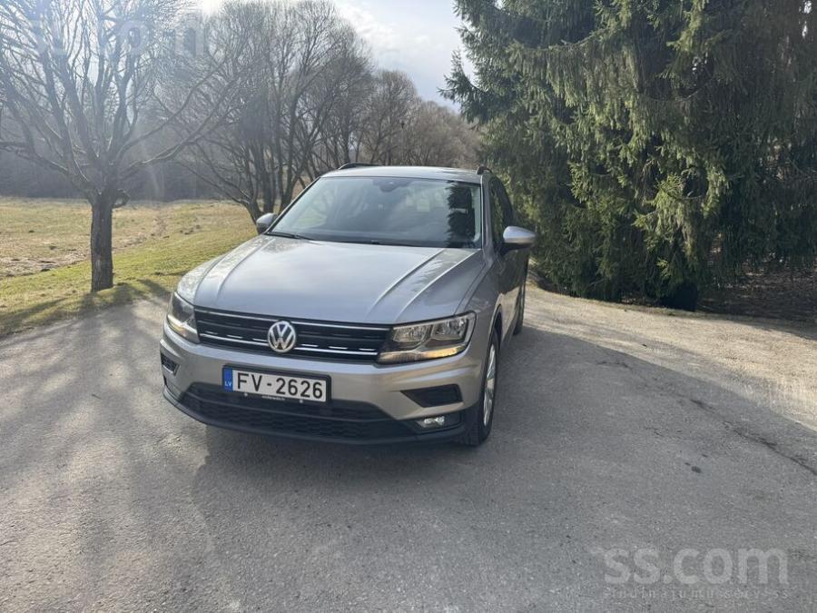 Brown Volkswagen Tiguan 2018 in Madona, with an engine capacity of 2.00 L and mileage of 142 thousand km for 15000 €, photo 4 on AUTOMOTO.COM.LV