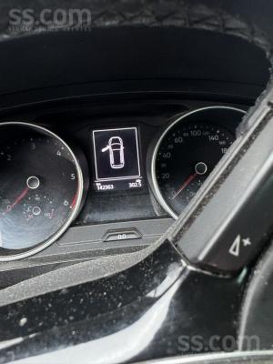 Brown Volkswagen Tiguan 2018 in Madona, with an engine capacity of 2.00 L and mileage of 142 thousand km for 15000 €, photo 9 on AUTOMOTO.COM.LV