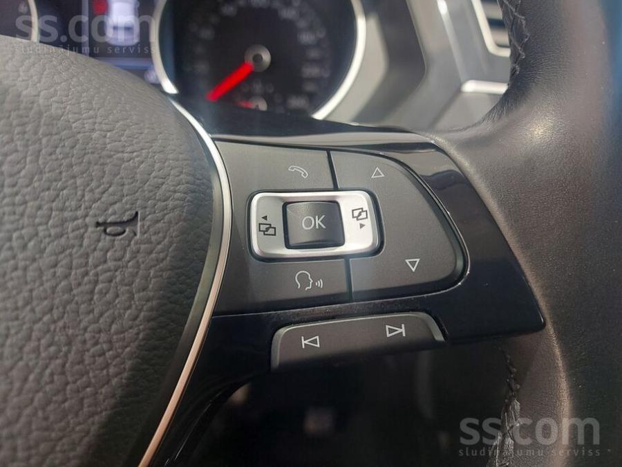 Brūns Volkswagen Tiguan 2018 Rīga, ar dzinēja tilpumu 2.00 L un nobraukumu 151 tūkst. km par 16690 €, foto 13 vietnē AUTOMOTO.COM.LV