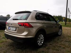 Brown Volkswagen Tiguan 2018 in Kuldiga, with an engine capacity of 2.00 L and mileage of 178 thousand km for 13895 €, photo 3 on AUTOMOTO.COM.LV