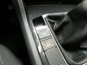 Brown Volkswagen Tiguan 2018 in Kuldiga, with an engine capacity of 2.00 L and mileage of 178 thousand km for 13895 €, photo 15 on AUTOMOTO.COM.LV