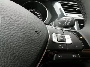 Brown Volkswagen Tiguan 2018 in Kuldiga, with an engine capacity of 2.00 L and mileage of 178 thousand km for 13895 €, photo 17 on AUTOMOTO.COM.LV