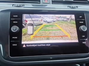 Brown Volkswagen Tiguan 2018 in Kuldiga, with an engine capacity of 2.00 L and mileage of 178 thousand km for 13895 €, photo 26 on AUTOMOTO.COM.LV