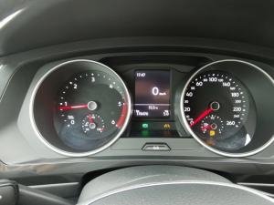 Brown Volkswagen Tiguan 2018 in Riga, with an engine capacity of 2.00 L and mileage of 178 thousand km for 13895 €, photo 16 on AUTOMOTO.COM.LV
