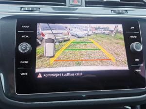 Brown Volkswagen Tiguan 2018 in Riga, with an engine capacity of 2.00 L and mileage of 178 thousand km for 13895 €, photo 26 on AUTOMOTO.COM.LV