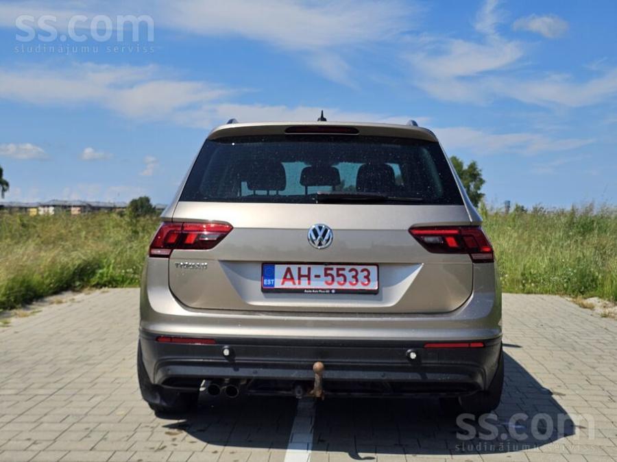 Brown Volkswagen Tiguan 2018 in Riga, with an engine capacity of 1.40 L and mileage of 321 thousand km for 11800 €, photo 6 on AUTOMOTO.COM.LV