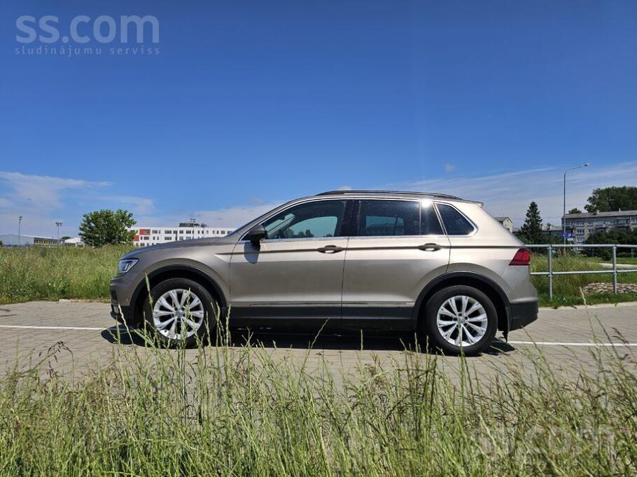Brown Volkswagen Tiguan 2018 in Riga, with an engine capacity of 1.40 L and mileage of 321 thousand km for 11800 €, photo 10 on AUTOMOTO.COM.LV
