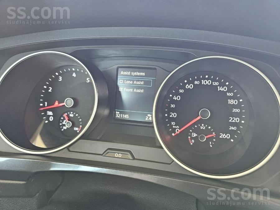Brown Volkswagen Tiguan 2018 in Riga, with an engine capacity of 1.40 L and mileage of 321 thousand km for 11800 €, photo 24 on AUTOMOTO.COM.LV