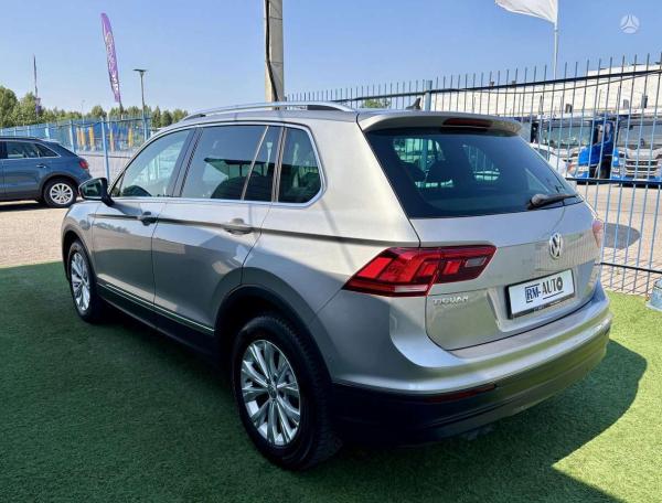 Brūns Volkswagen Tiguan 2018 Panevēža, ar dzinēja tilpumu 1.97 L un nobraukumu 156 tūkst. km par 16700 €, foto 7 vietnē AUTOMOTO.COM.LV