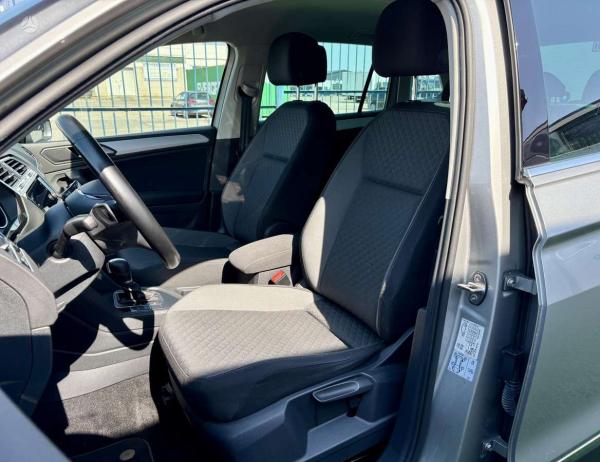 Brūns Volkswagen Tiguan 2018 Panevēža, ar dzinēja tilpumu 1.97 L un nobraukumu 156 tūkst. km par 16700 €, foto 10 vietnē AUTOMOTO.COM.LV