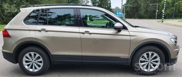 Brown Volkswagen Tiguan 2018 in Riga, with an engine capacity of 1.40 L and mileage of 139 thousand km for 17100 €, photo 2 on AUTOMOTO.COM.LV