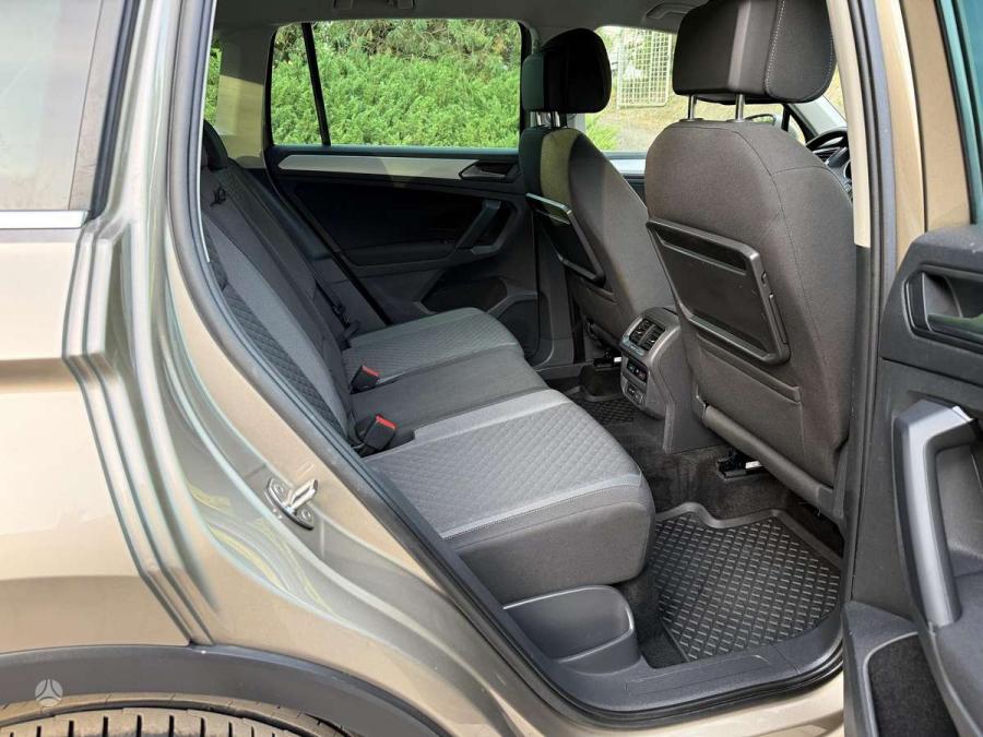 Brūns Volkswagen Tiguan 2018 Prienai, ar dzinēja tilpumu 1.97 L un nobraukumu 224 tūkst. km par 13950 €, foto 32 vietnē AUTOMOTO.COM.LV